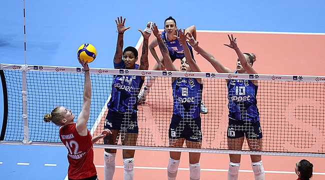AXA Sigorta Kupa Voley’de Finalin Adı VakıfBank-Fenerbahçe Opet ... AXA Sigorta Kupa Voley’de Finalin Adı VakıfBank-Fenerbahçe Opet ...